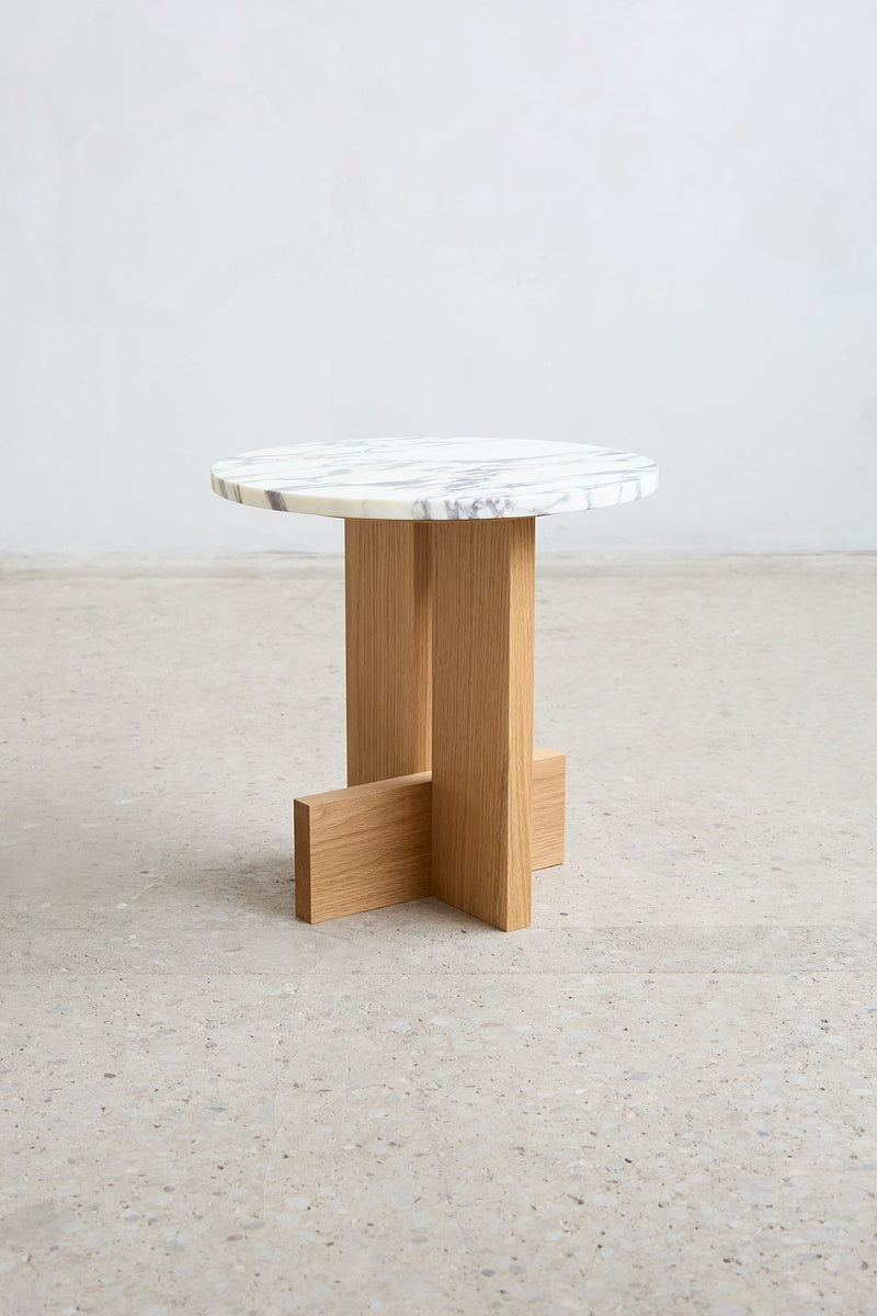 Limited Edition Calcatta Monet Axel Table | Round Tables | Mary ...